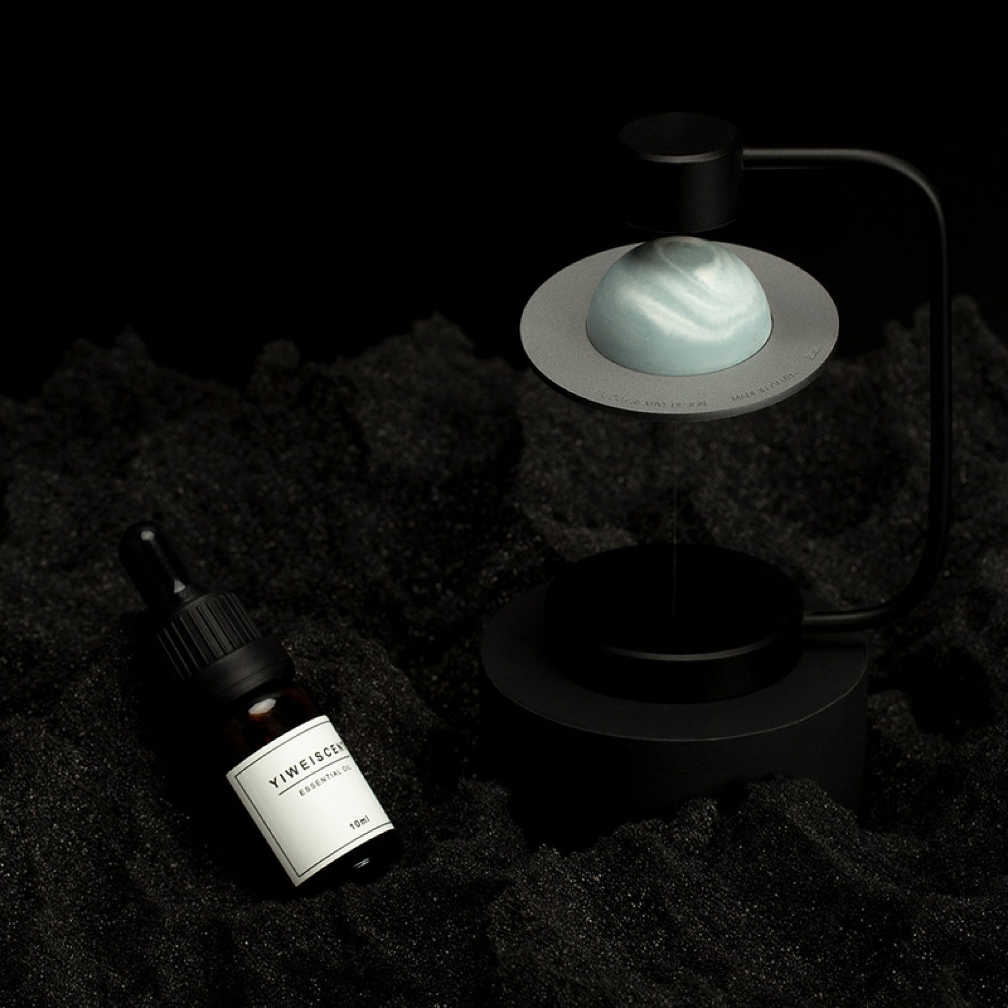 Floating Planet Aromatherapy Gift Box | Bello Bello