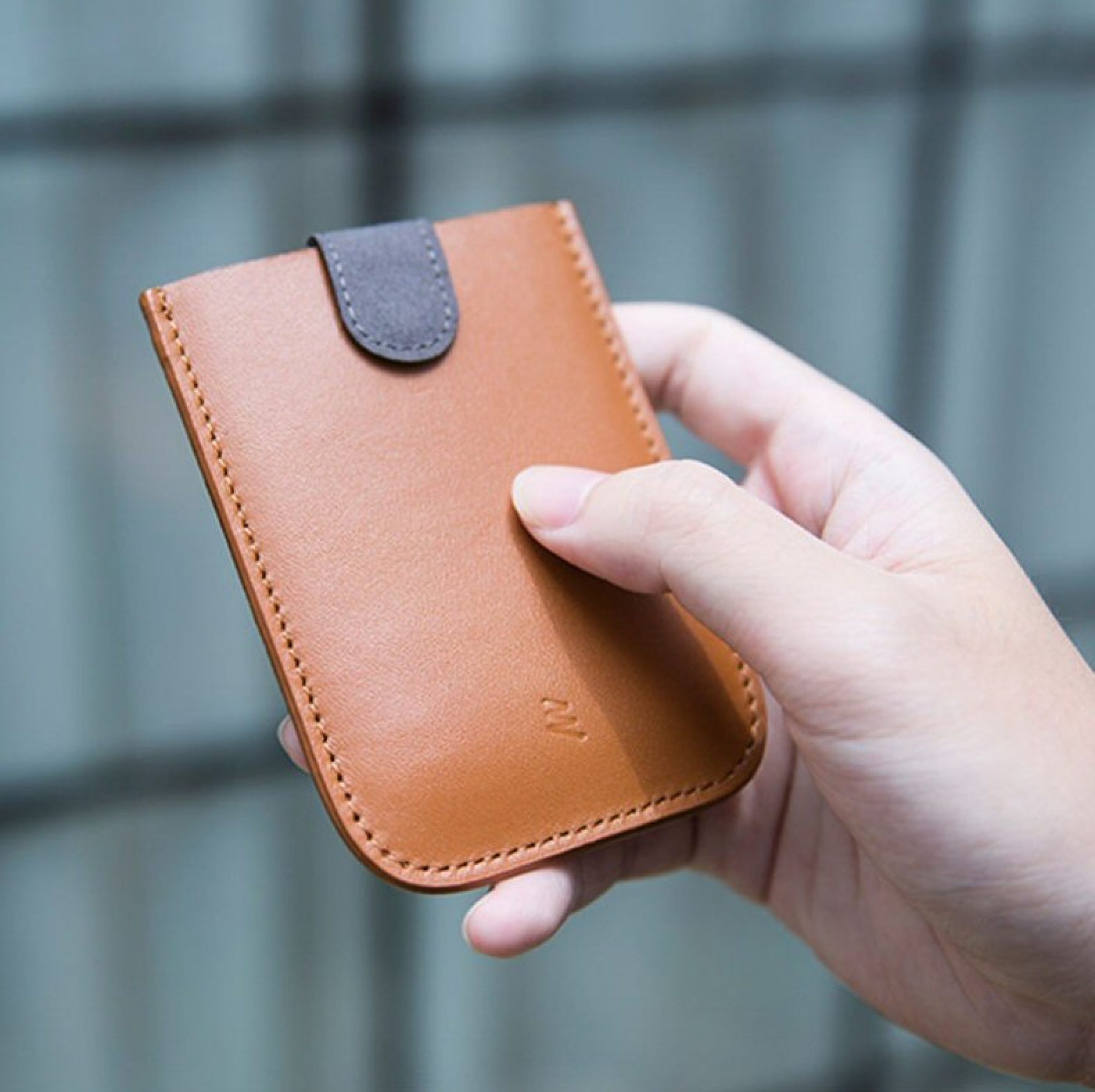 DAX Leather Pull-Tab Card Holder | Bello Bello