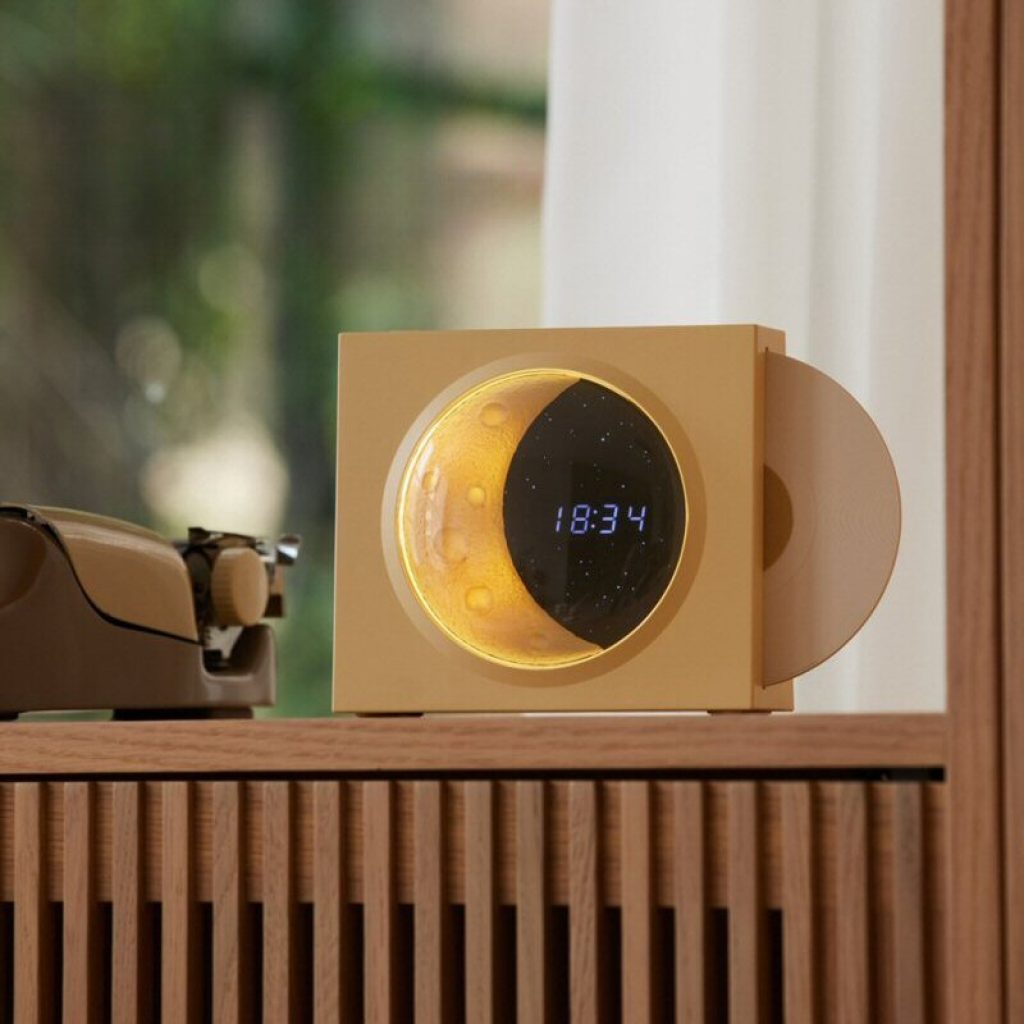 Moon Clock Bluetooth Speaker | Bello Bello